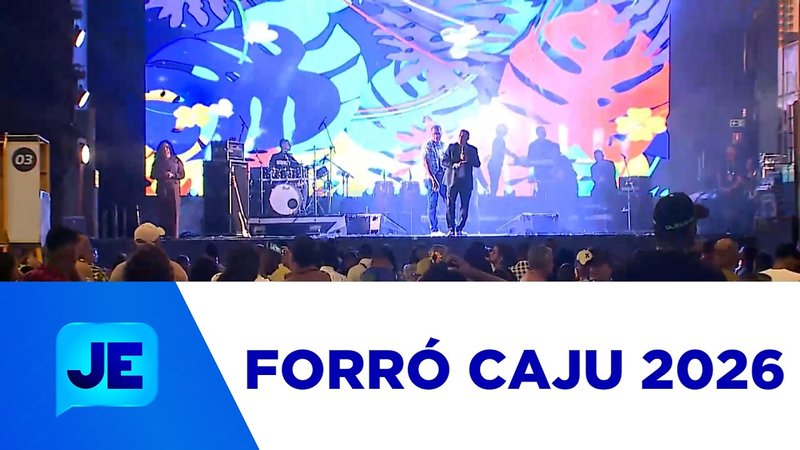 Praça Hilton Lopes, na capital, é palco da primeira noite do Forró Caju ...