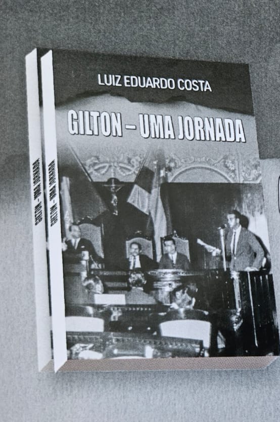 Jornalista lança livro sobre Gilton Garcia | Entretenimento | A8 Sergipe